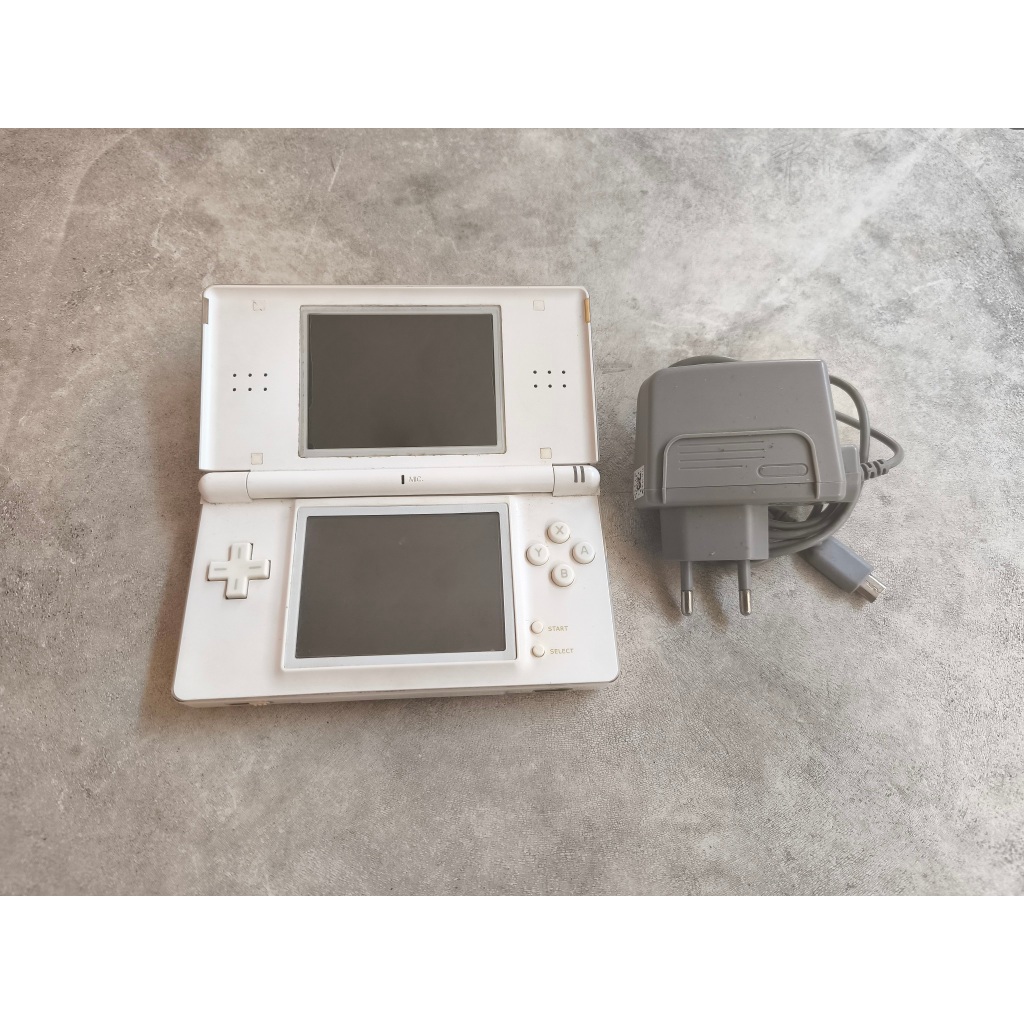 Jual Nintendo DS Lite NDS Polar White with R4 00 | Shopee Indonesia