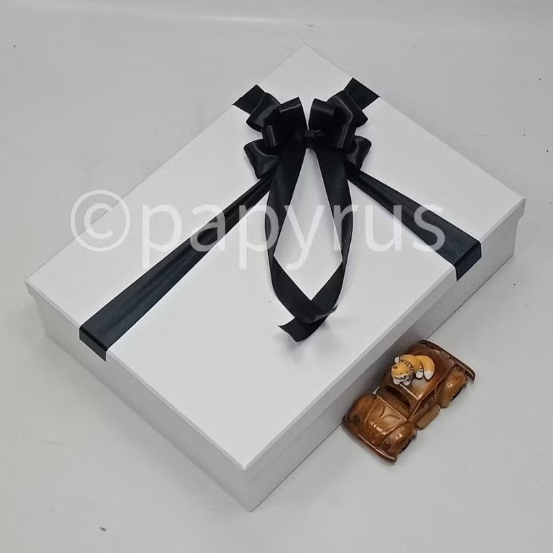 Jual PAPYRUS 30x40 Tinggi 10cm Kotak Kado Gift Box Hardbox Hampers V2 | Shopee Indonesia