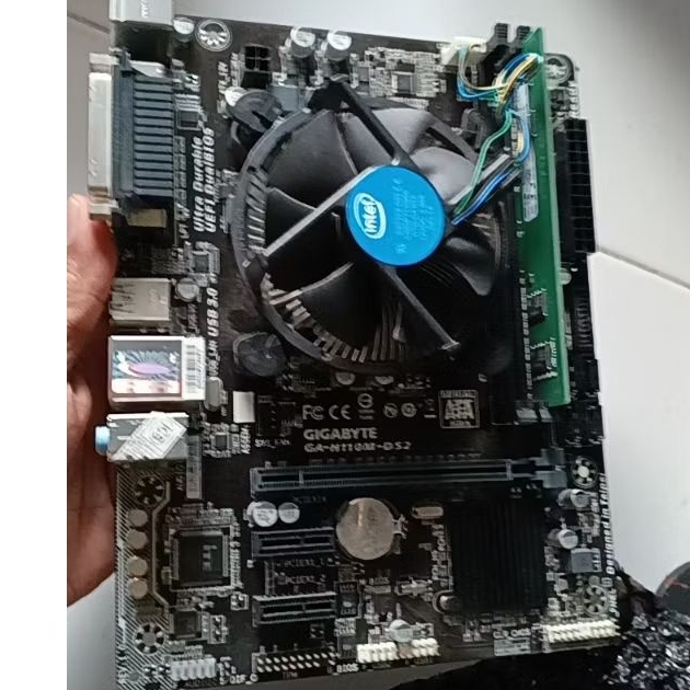 Jual Paket Mainboard Gigabyte H110 + i3 6100 + Fan + RAM 4gb DDR4 + BackPanel Normal | Shopee ...