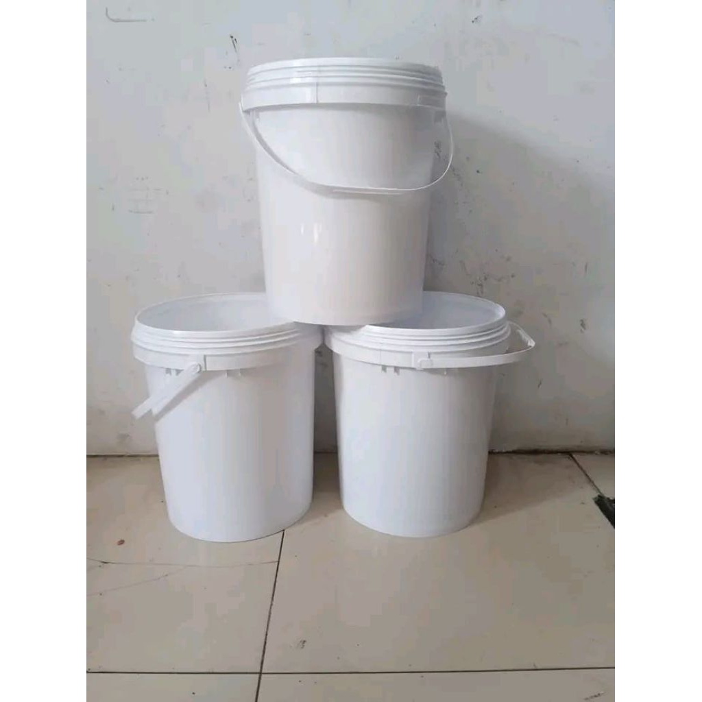 Jual ember cat/latek putih polos ukuran 25kg/20L +tutup dan gagang ...