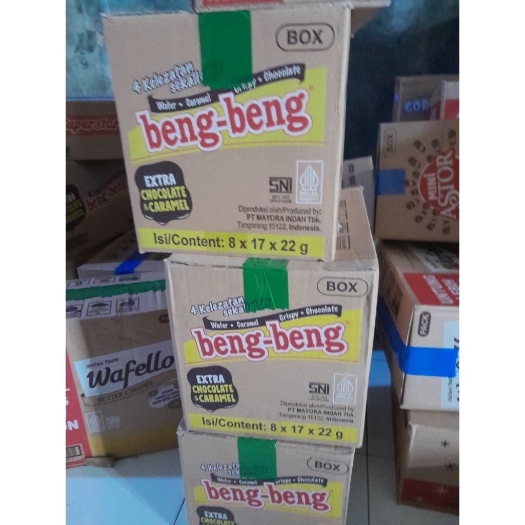 Jual Beng Beng Wafer Chocolate 1 Dus isi 8 Box x 17 x 22 gram | Shopee ...