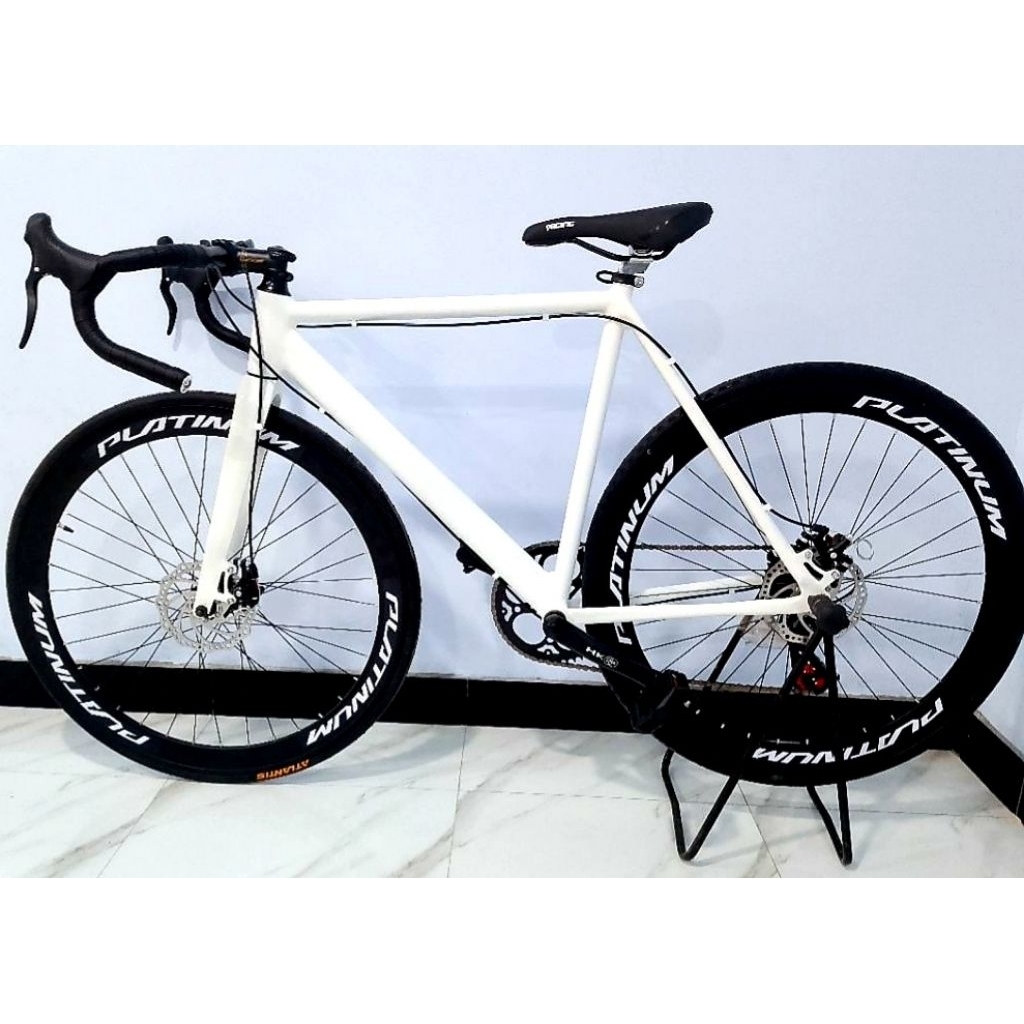 Jual Sepeda Balap / Roadbike 700c Model Tsunami Putih Polos Tanpa ...