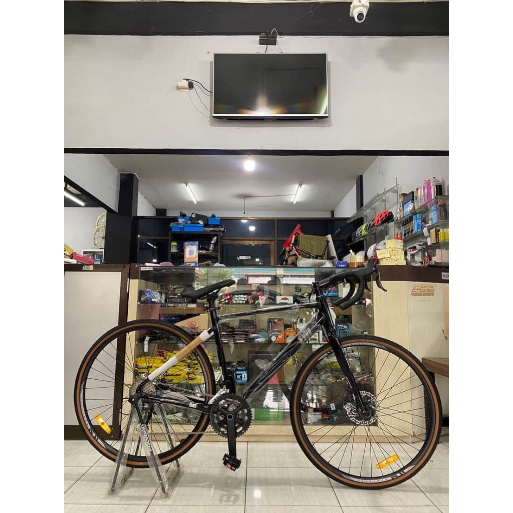Jual Sepeda Balap Roadbike gravel monthreal Size 50 Full carbon shimano ...