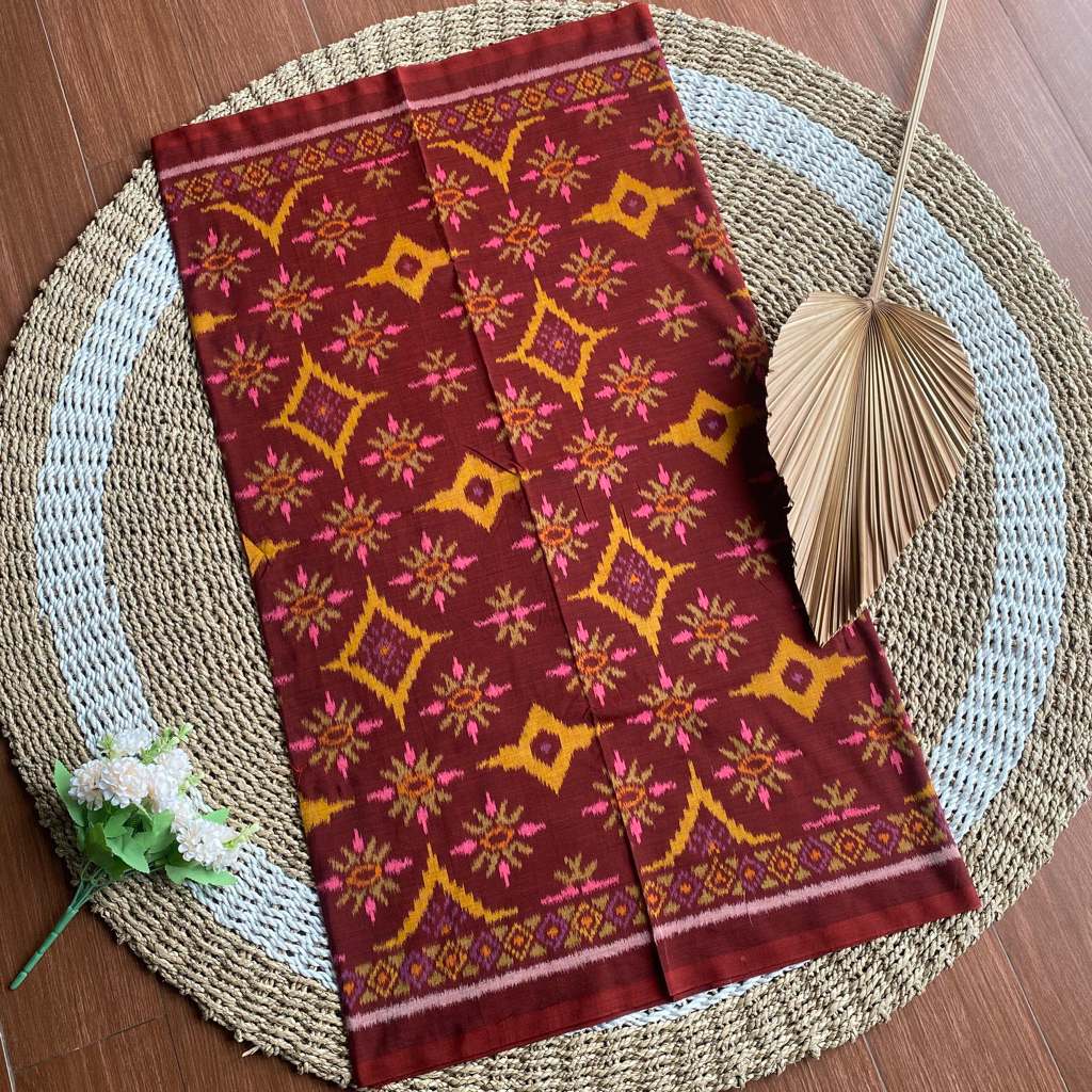 Jual KAIN TENUN ENDEK KHAS BALI MOTIF BINTANG COKLAT MAHOGANY GRINGSING ...