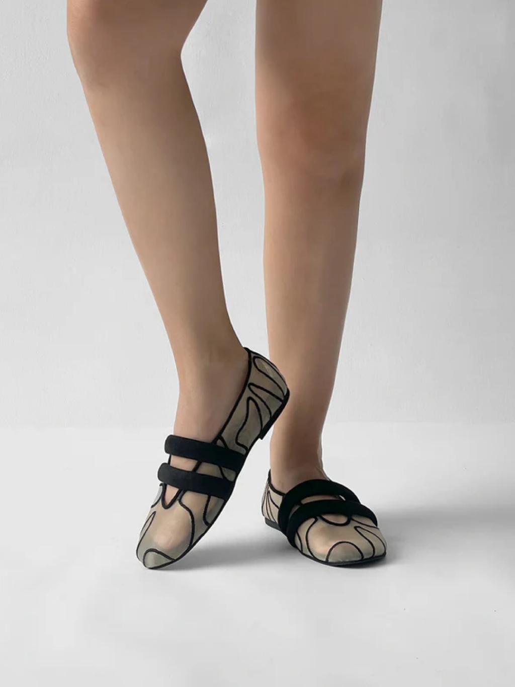 Jual WATT Scribble Ladies Flat - Black | Shopee Indonesia