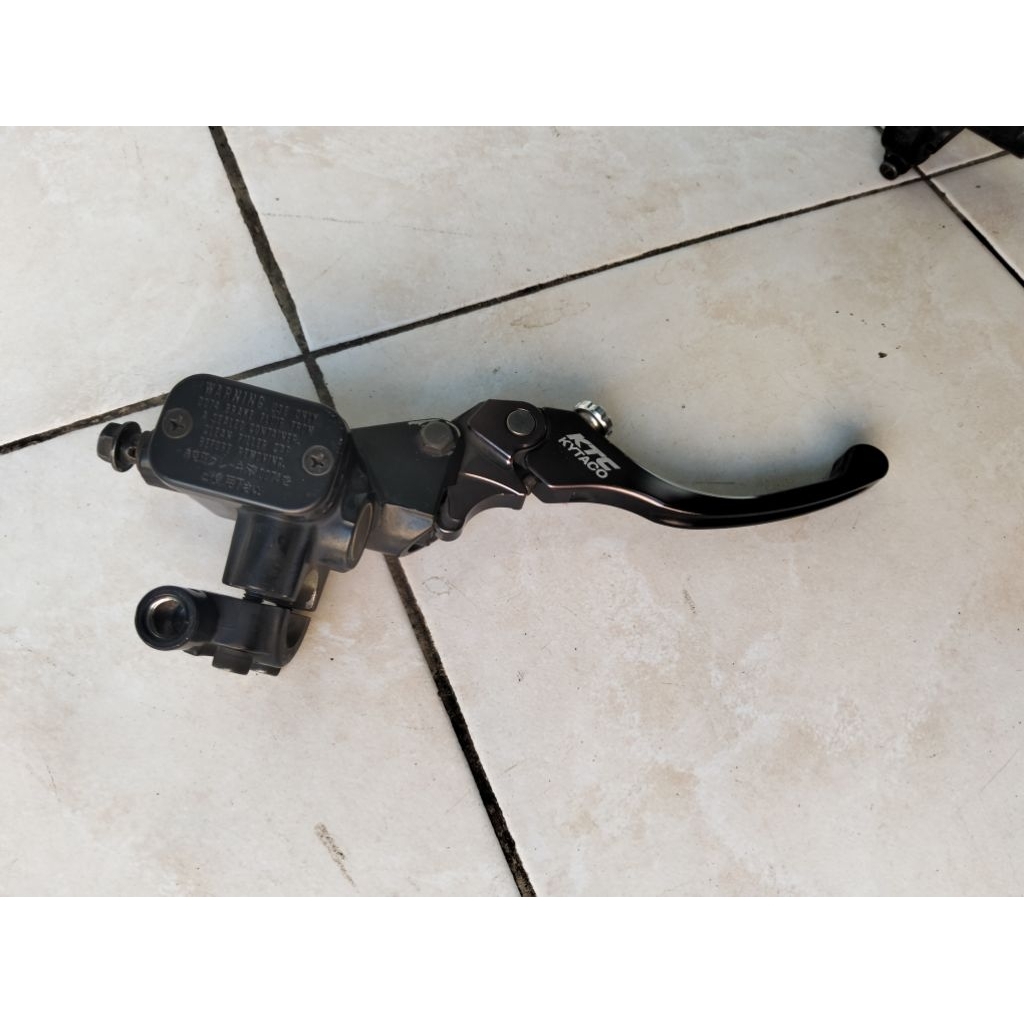 Jual master rem atas DEPAN NMAX new/NMAX old original copotan. master ...