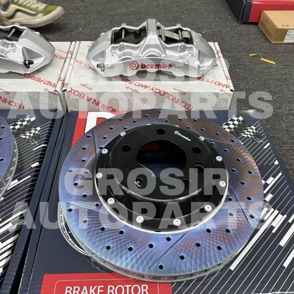 Jual Brembo GT6 6 Pot BBK Depan Untuk Semua Mobil Velg R18 Ke Atas Innova 2KD/Innova Reborn ...