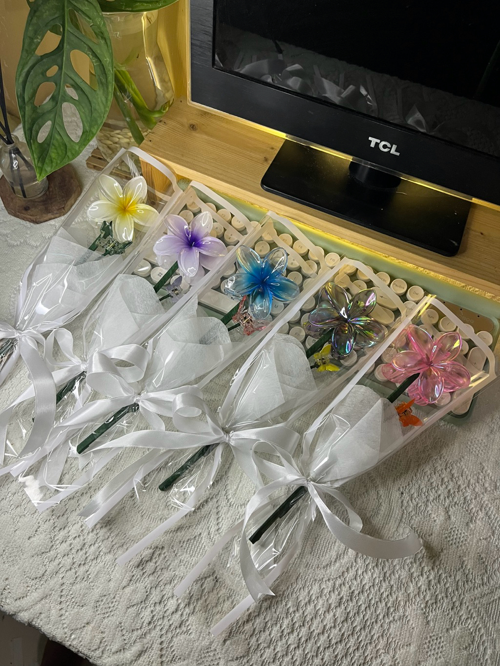 Jual SUMRINGAH - Buket Bunga Jedai, Jepit Rambut, atau Claw Clip gift ...