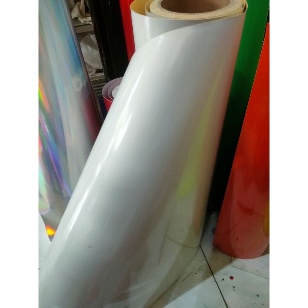 Jual stiker scotlet putih nyala bahan reflektif mantul kena cahaya ...