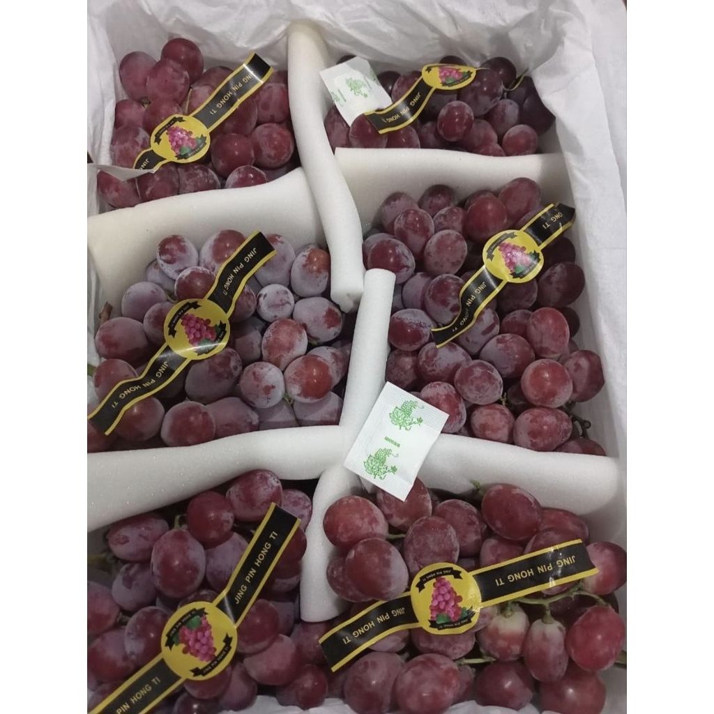 Jual Anggur Red Globe RRC 1kg Malang | Shopee Indonesia