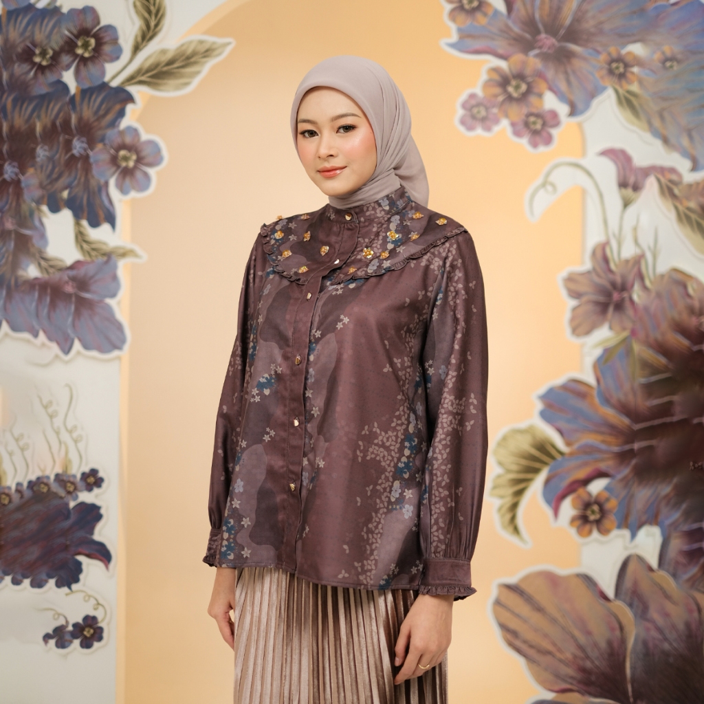 Jual ZM Zaskia Mecca - Yumika Blouse Kemeja Wanita - Romansa ...