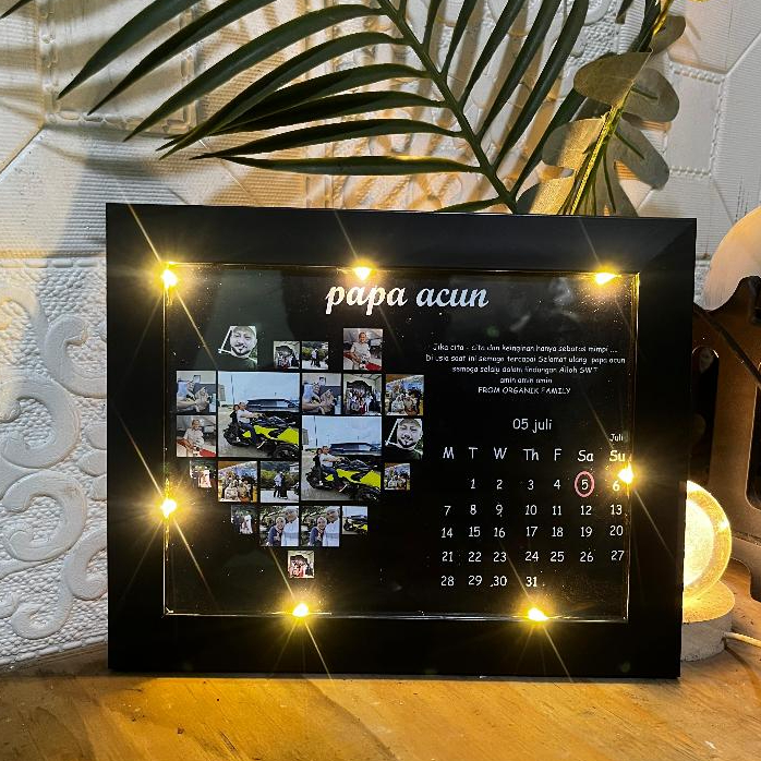 Jual Bingkai Custom Gift Kalender Love Ukuran 6R 15x20 Cm Hadiah Ulang ...