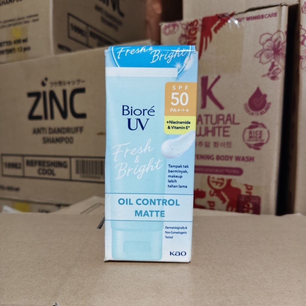 Jual BIORE UV Fresh & Bright Oil Control Matte Sunscreen SPF 50 PA ...