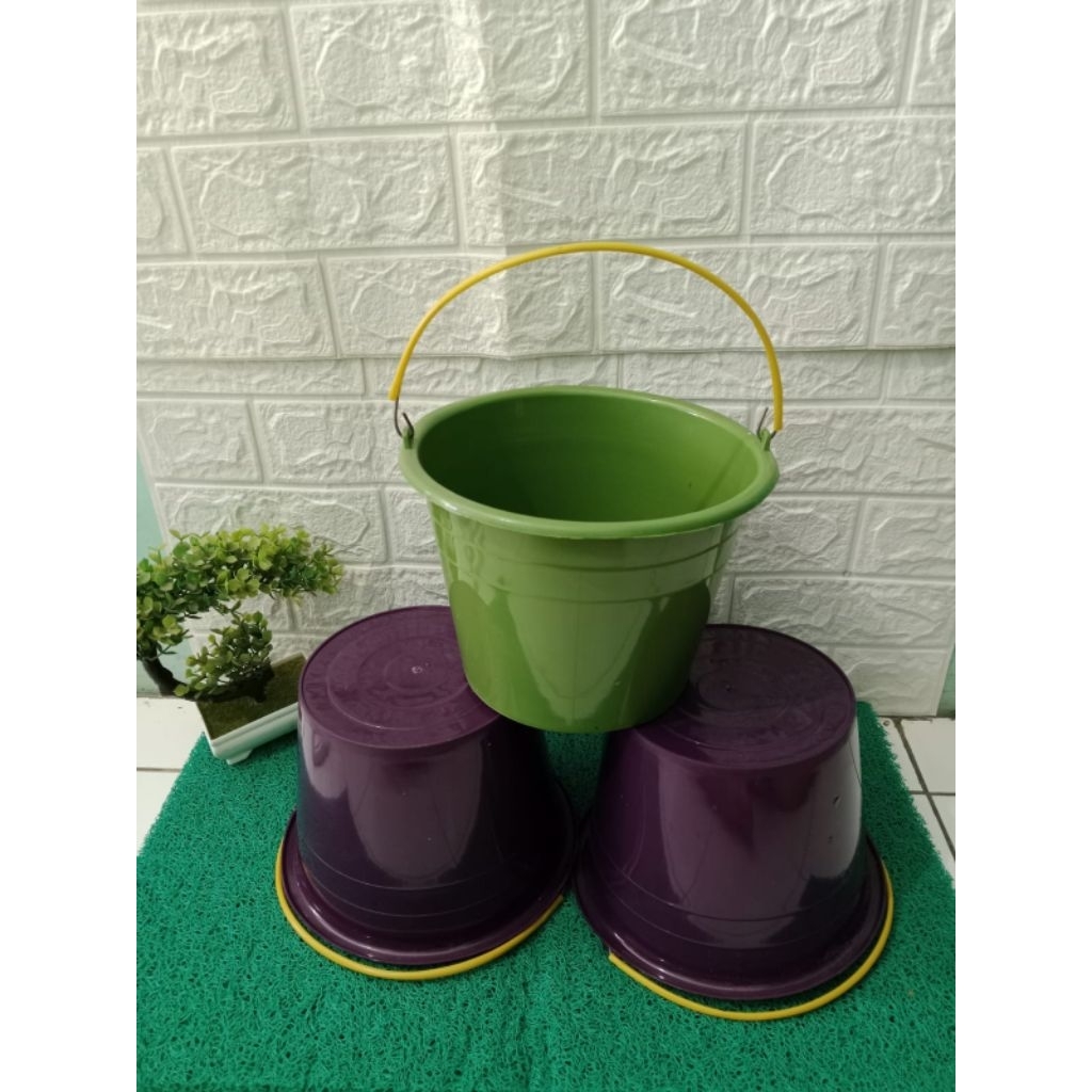 Jual PROMOO!! (1 PCS) Timba Air 2 gl Warna/ Timba Plastik/ Ember Air ...