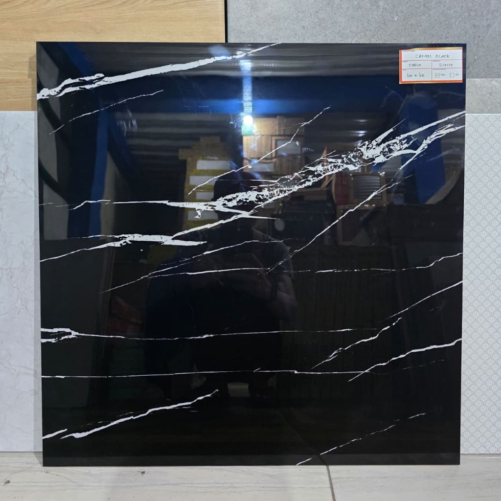 Jual Granit Hitam Corak Petir Putih KW 1 60x60 Glaze polish Camel Black ...