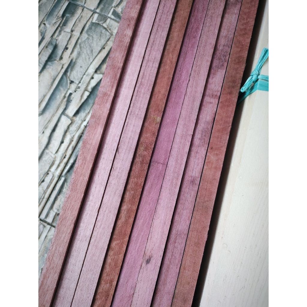 Jual Kayu bahan Neck Gitar dan Bass Purple Heart kayu ungu | Shopee ...