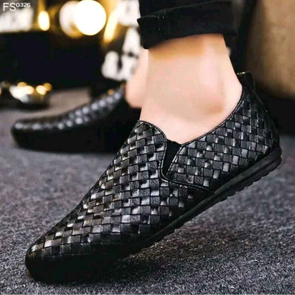Jual Sepatu Pantofel Hitam Pria Sepatu Formal Slip On Fullblack Pria ...