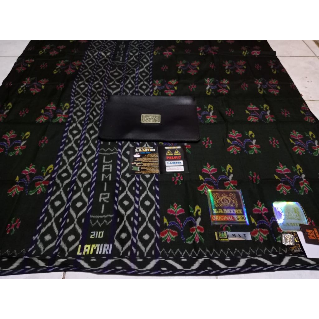 Jual SARUNG LAMIRI MST FULL SUTRA ORIGINAL JAHIT TENGAH | Shopee Indonesia