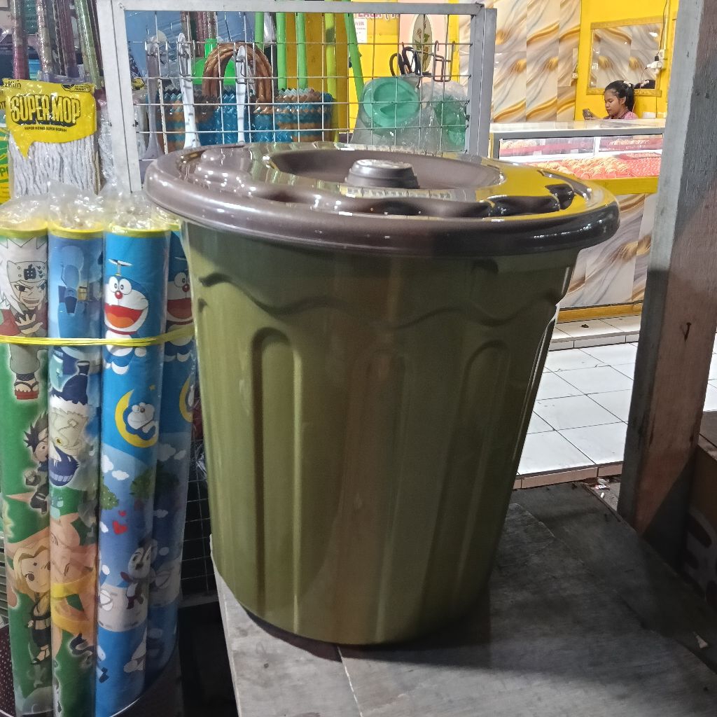 Jual (timba + gayung) Timba 70 liter / ember tutup / wadah air kamar mandi / gentong air minum ...