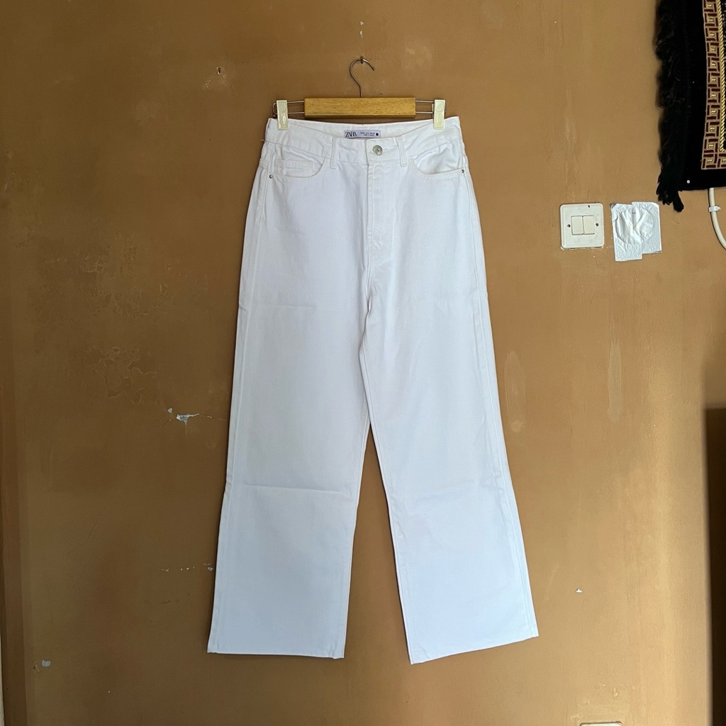 Jual Zara wide leg white jeans putih | Shopee Indonesia