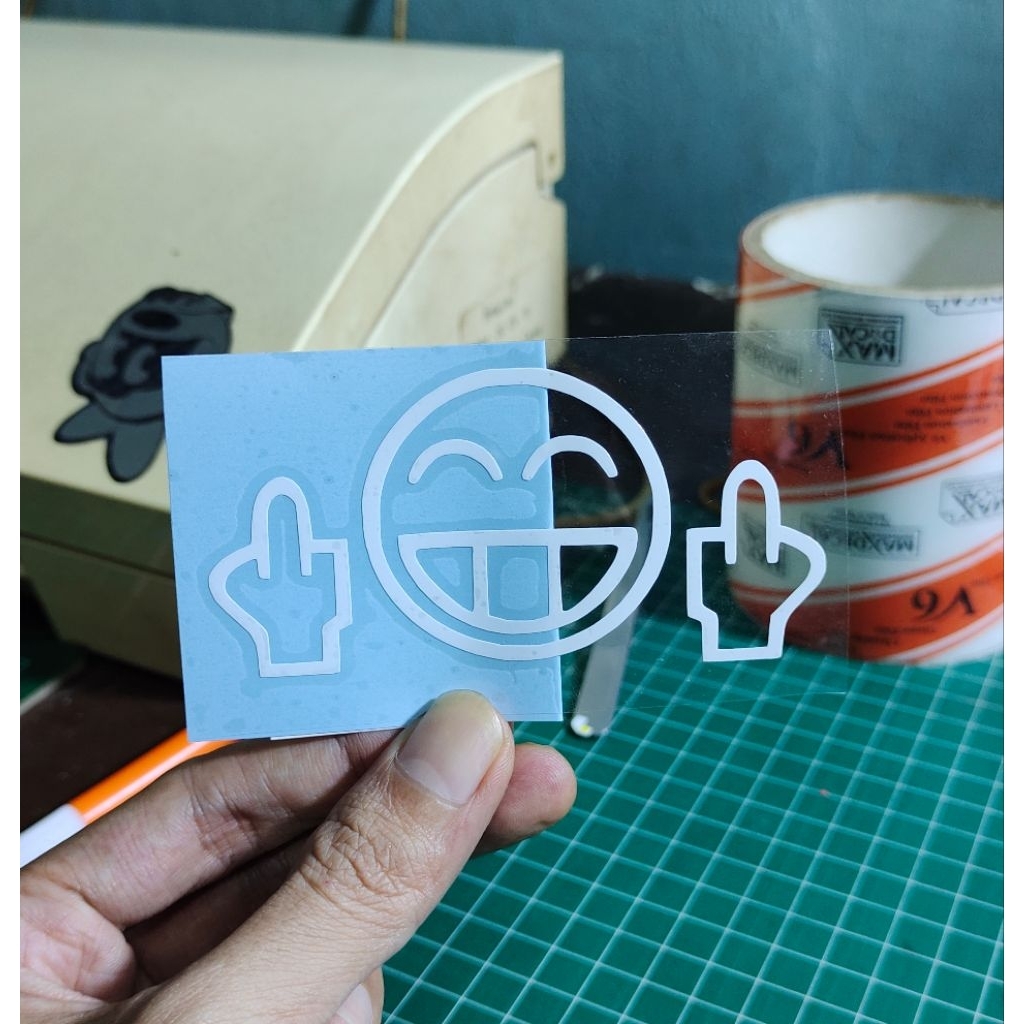 Jual stiker emot lucu custom motor racing | Shopee Indonesia