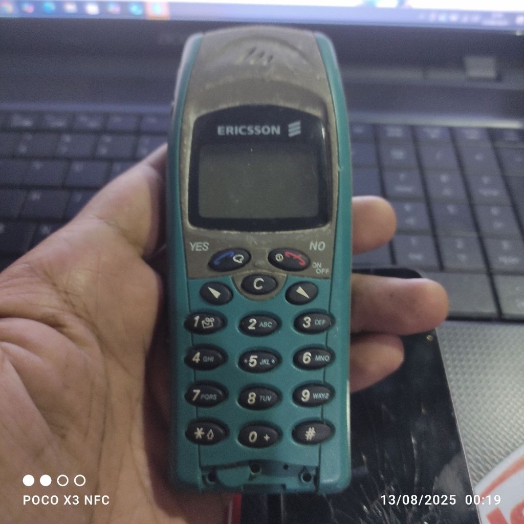 Jual Ericsson R310s Hiu Langka minus cek deskripsi | Shopee Indonesia
