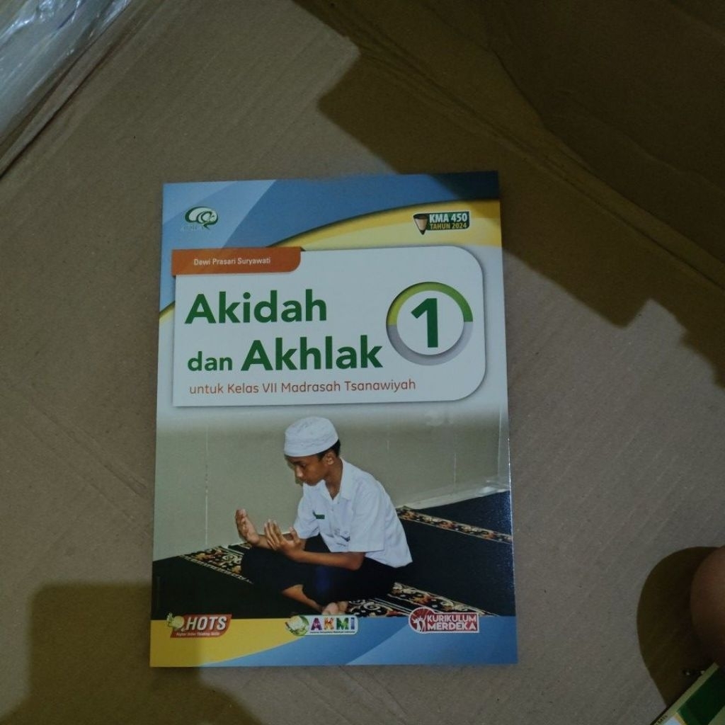 Jual Buku Akidah Dan Akhlak Kelas 7 8 9 SMP/MTS Akidah Akhlak SMP / MTS / Aqila / Kurikulum ...
