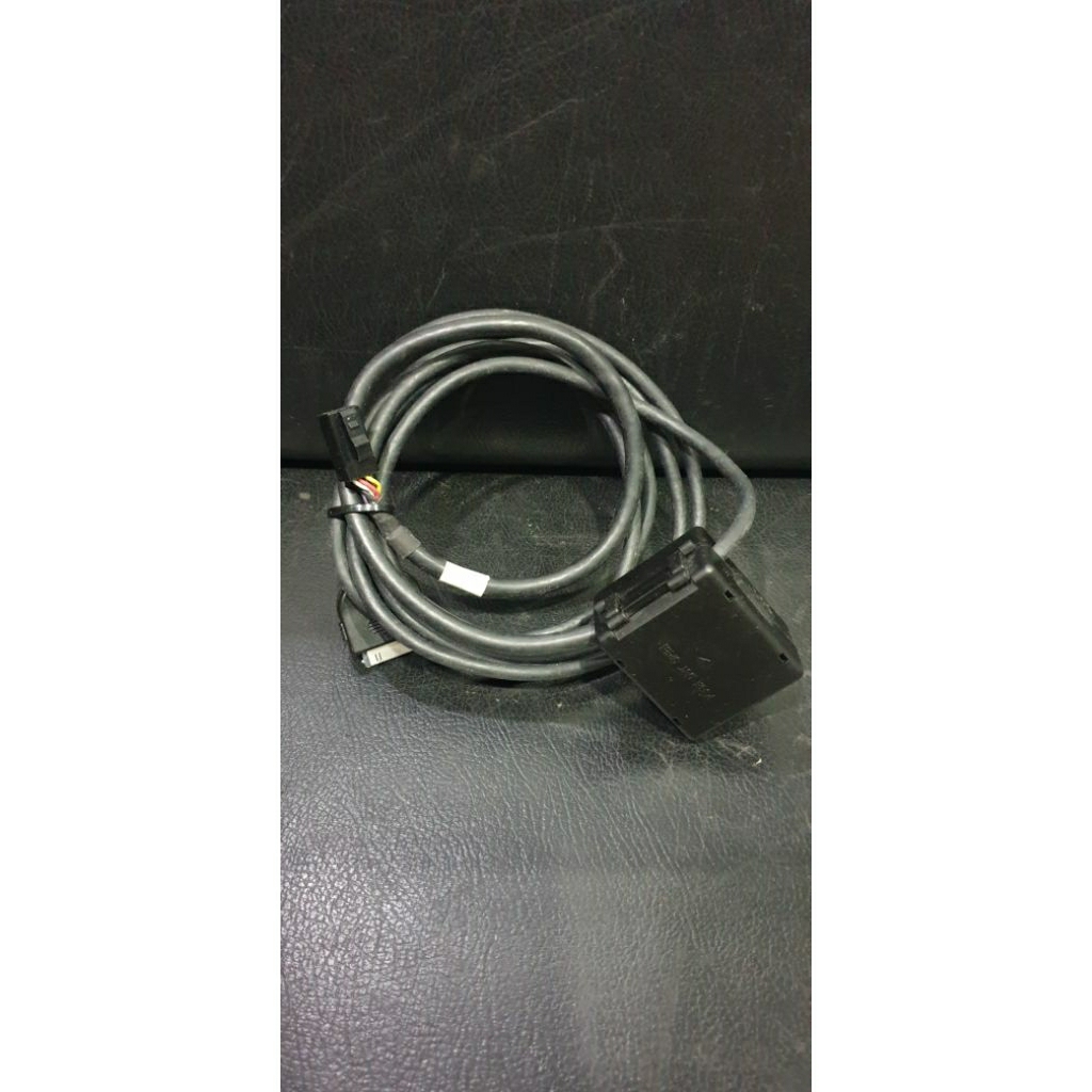 Jual Kabel Ipod Head unit mobil 8 pin bekas panjang 2 meter | Shopee ...