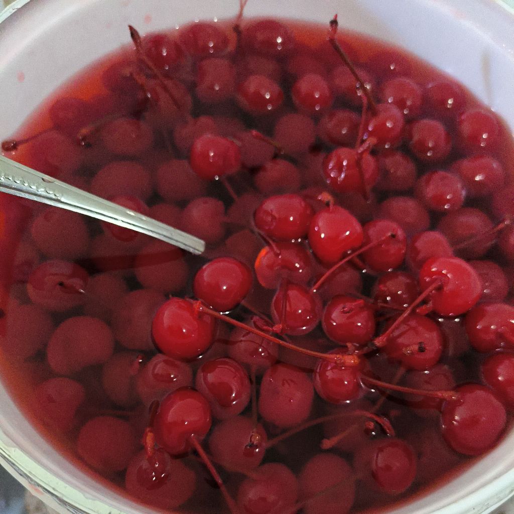 Jual Cherry ceri merah tangkai 50gr | Shopee Indonesia