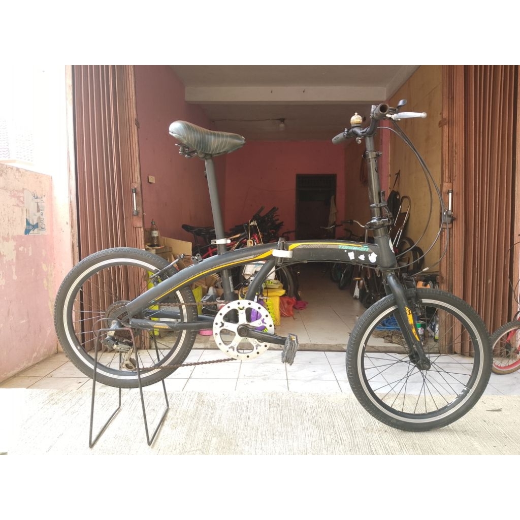 Jual Sepeda Lipat Seken Turanza UK 20 Inch Speed 6 Siap Pakai | Shopee ...