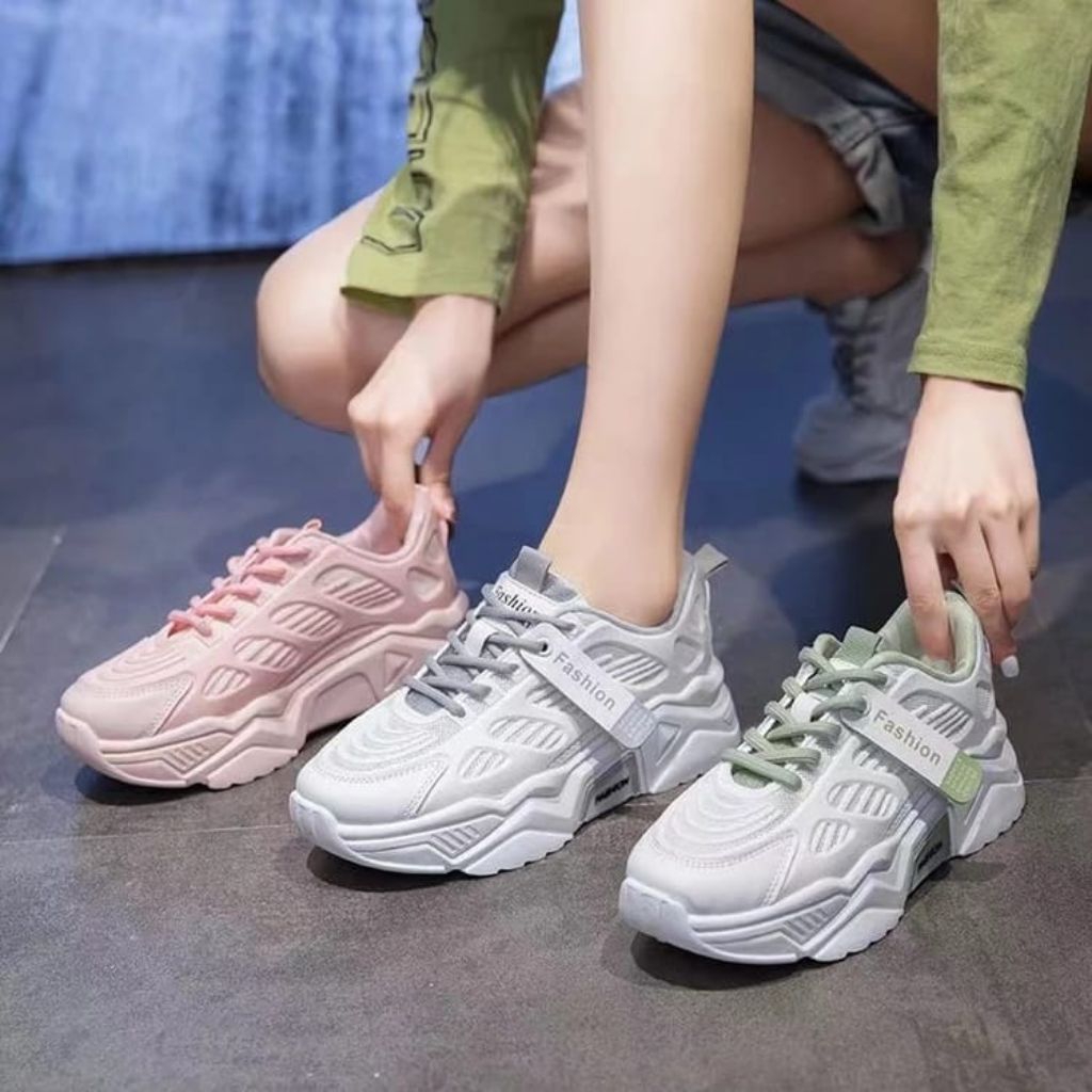 Jual "FREE BOX" KOII Sepatu Sneakers Wanita Yoona Import Kekinian ...