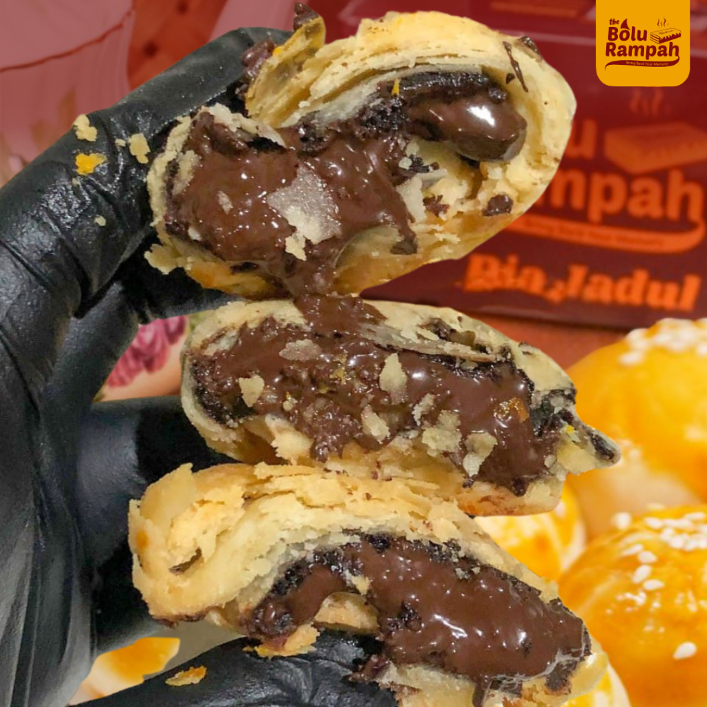 Jual Pia Jadul The Bolram (1 Box isi 8) / Bakpia Kering Khas Makassar ...