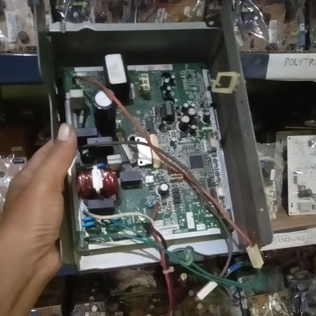 Jual modul PCB outdoor merk Daikin inverter model FTKQ25 FTKQ15 ...