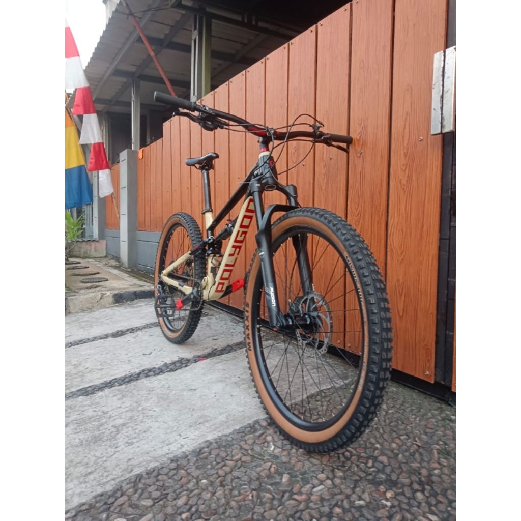 Jual Sepeda Polygon siskiu D7 | Shopee Indonesia