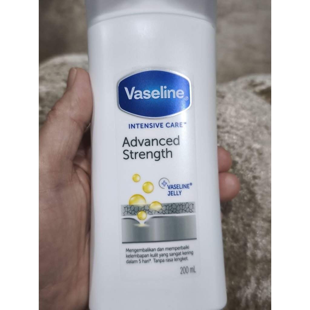 Jual preloved new Vaseline advanced strength | Shopee Indonesia
