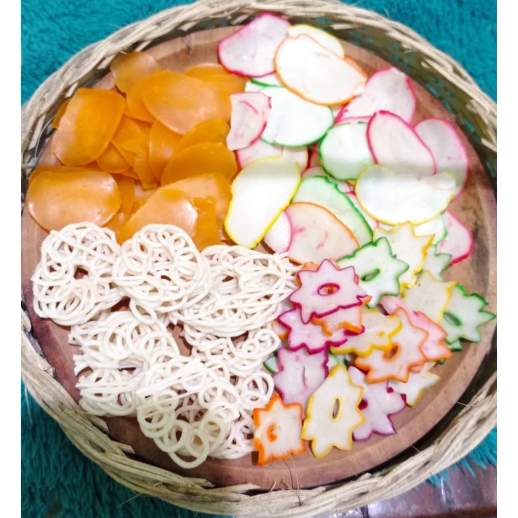 Jual ANEKA KRUPUK MENTAH/KRUPUK SEBLAK/250GRAM | Shopee Indonesia