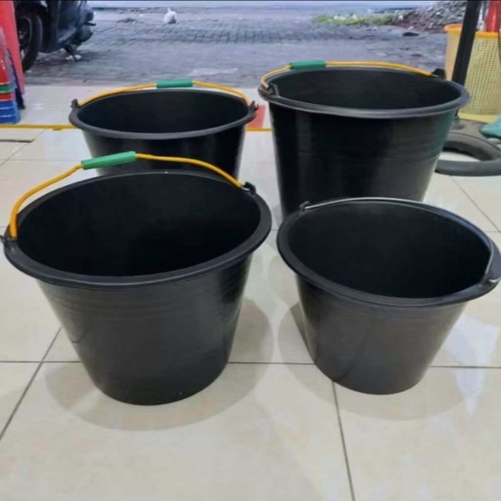 Jual Ember 18L Timbah Hitam Anti Pecah Plastik GM - Dapur Karya Mdn ...