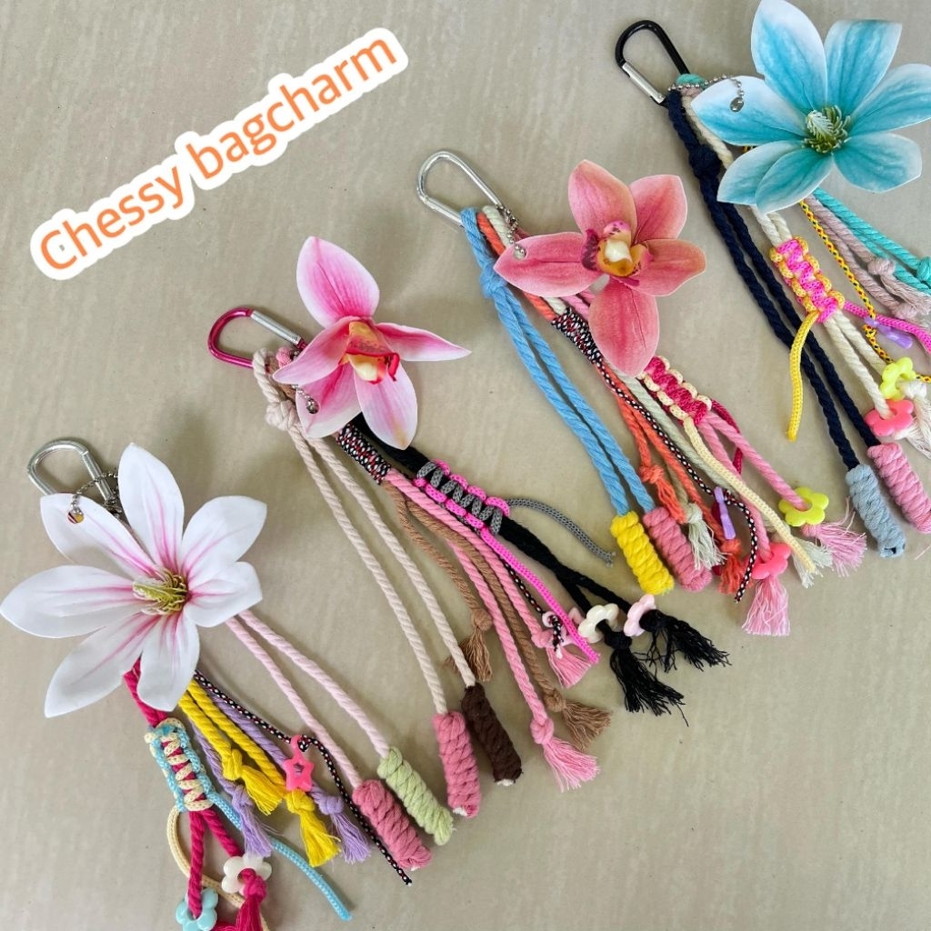 Jual CHESSY LILY BAG CHARM GANTUNGAN TAS KEYCHAIN CARABINER TALI TAS ...