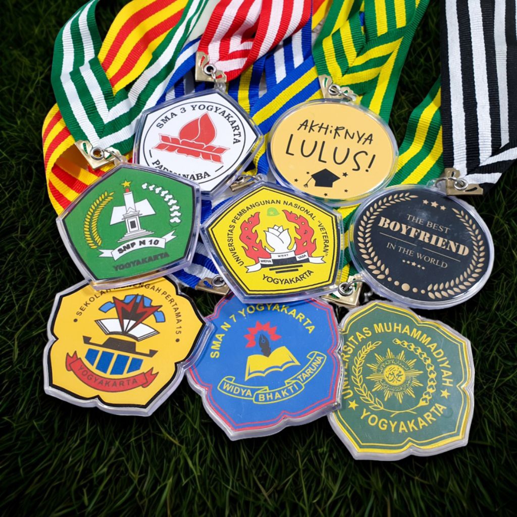 Jual Mendali / Gordon Wisuda kelulusan atau Juara Custom | Shopee Indonesia