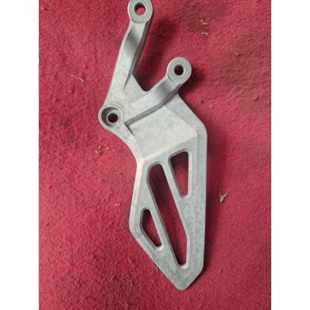 Jual Foot step depan kiri R15 V3 Original | Shopee Indonesia