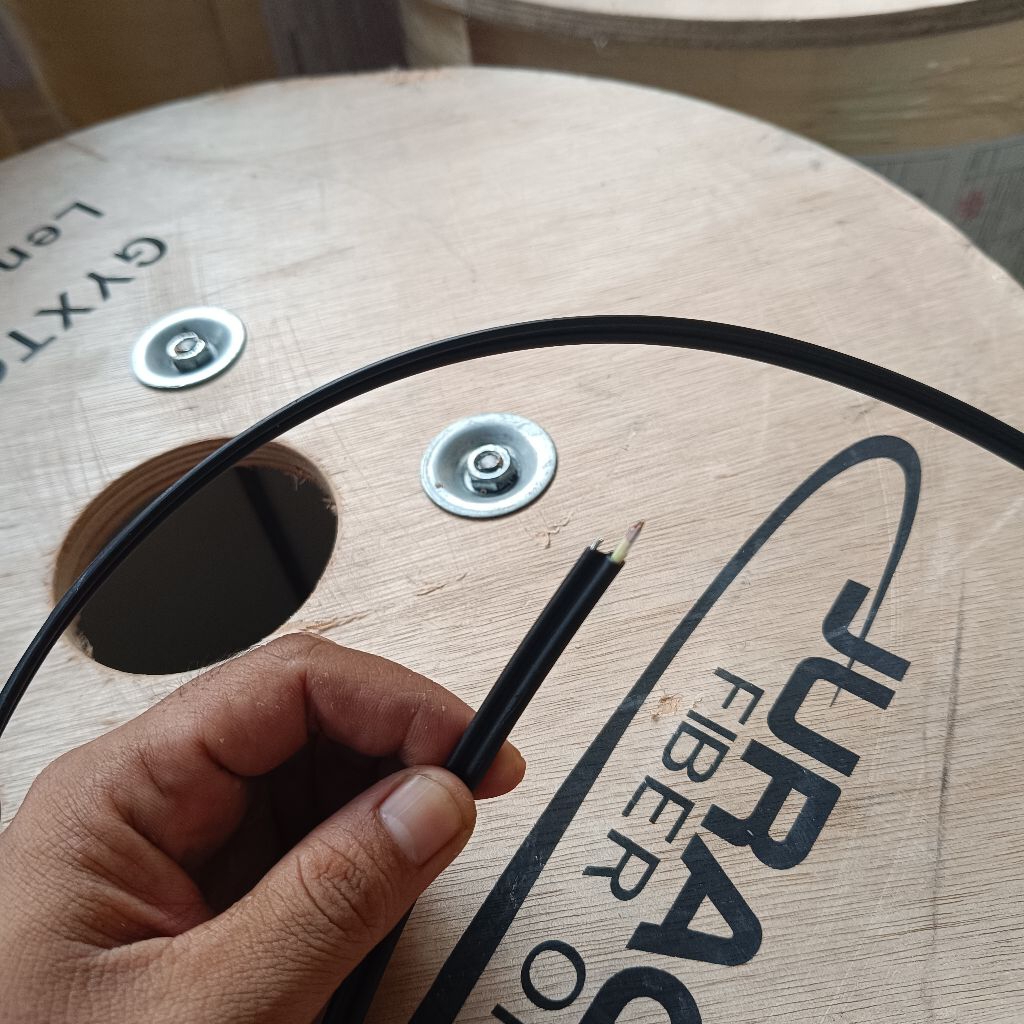 Jual Kabel fiber optik fig8 12 core / kabel ku mini 12 core panjang 2km ...