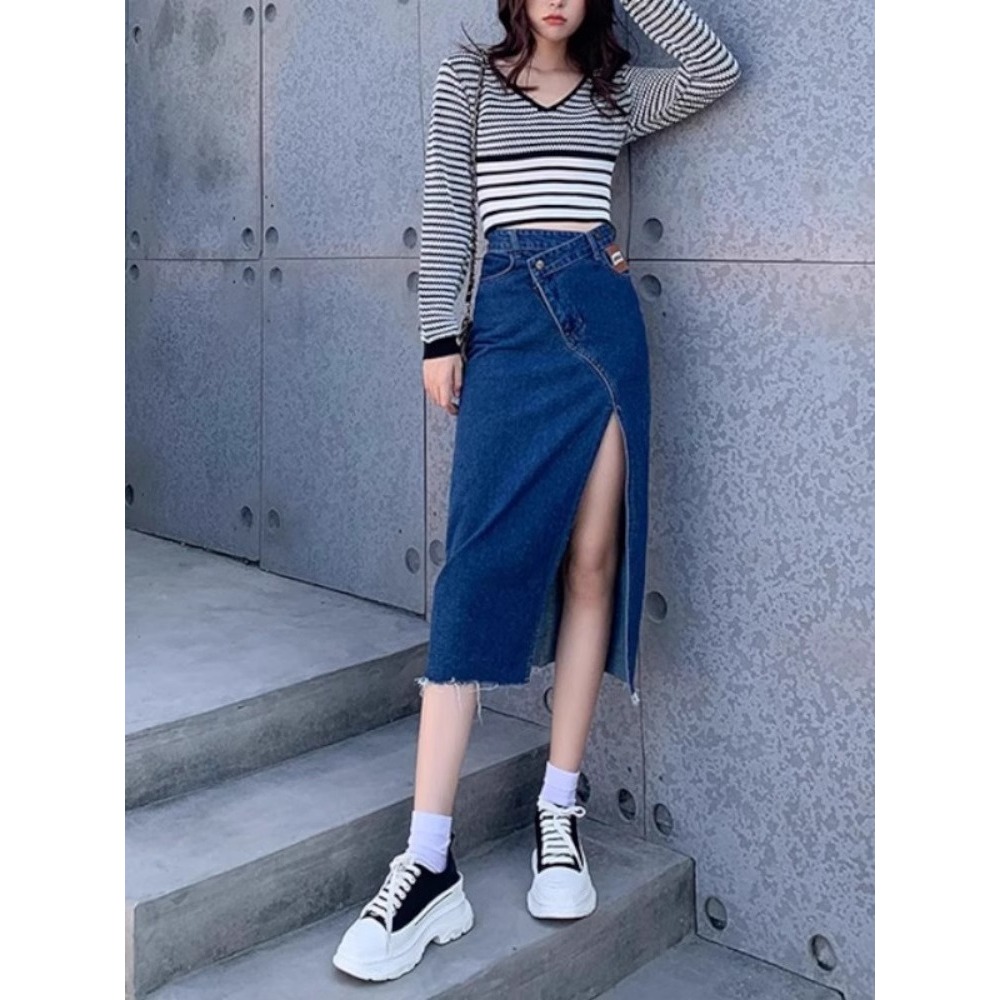 Jual Rok Jeans Wanita Tren Terbaru 2025 – Model Slit Samping & Panjang ...