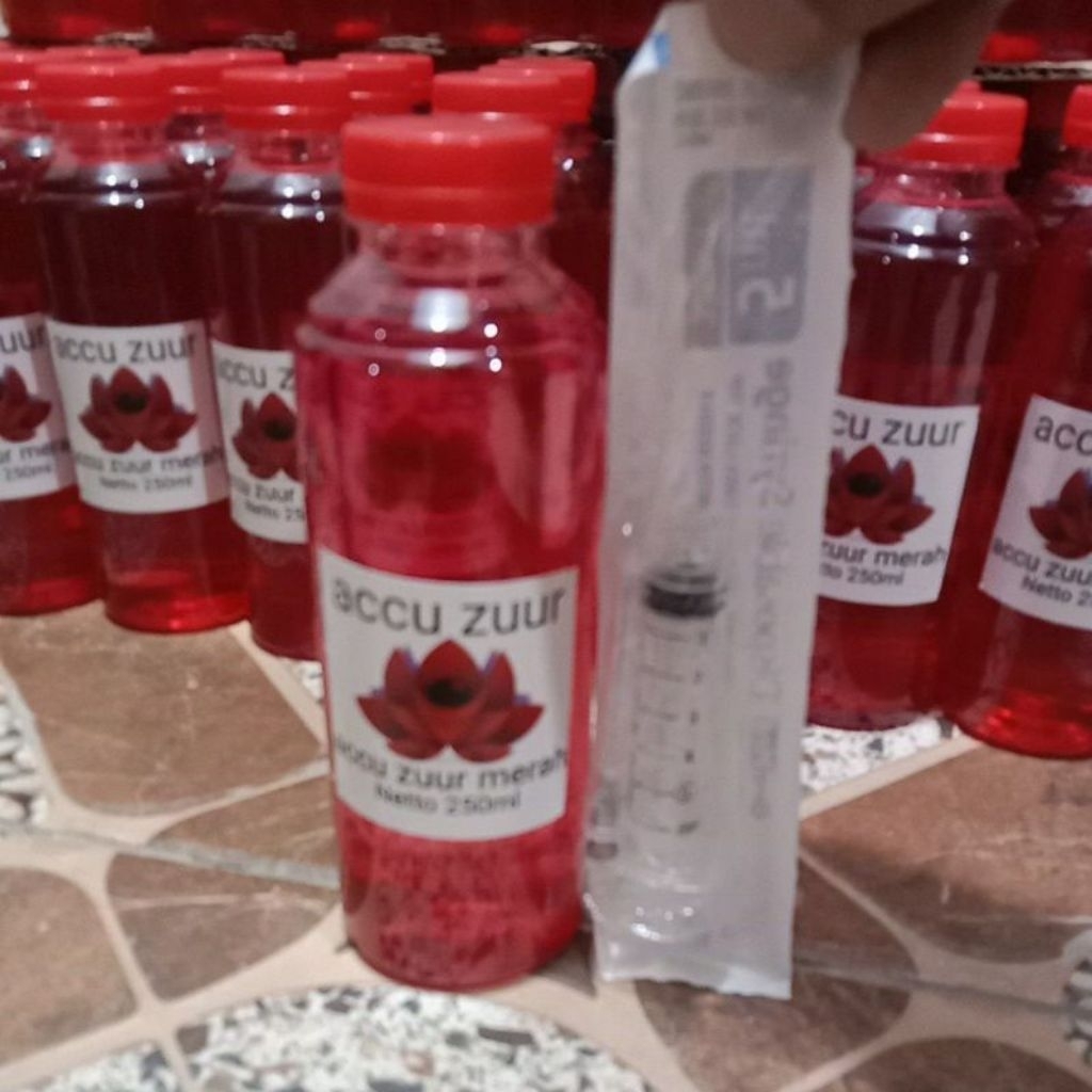 Jual AIR ACCU ZUUR MERAH 250ML PERBAIKAN AKI SOAK DROP LEMAH TIDAK KUAT ...