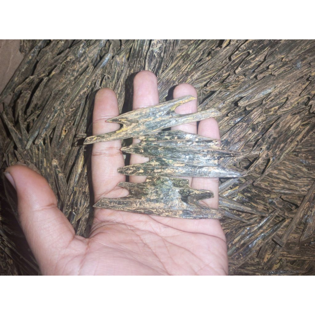 Jual kayu gaharu kalimantan getah merah sanai 100gram | Shopee Indonesia
