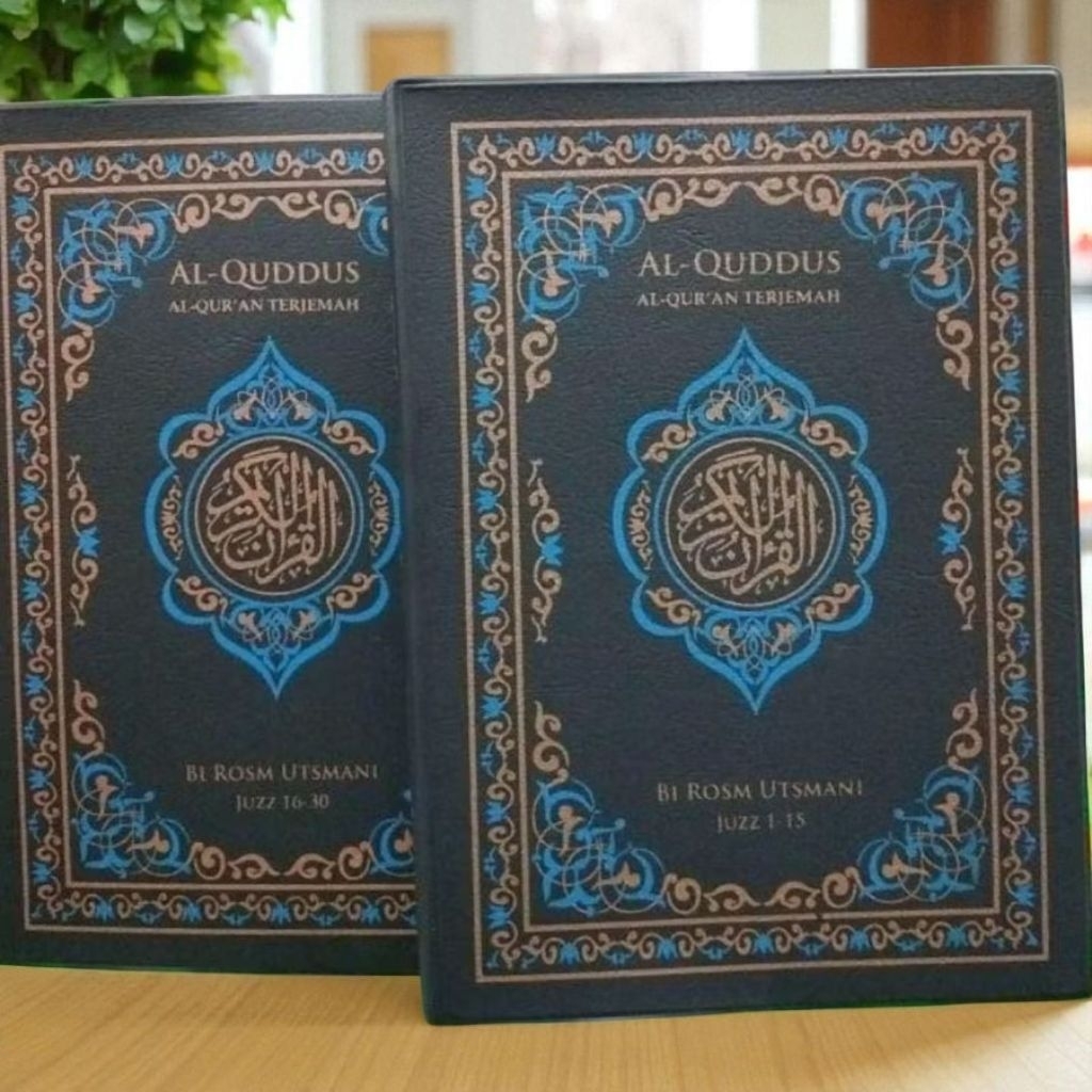 Jual Al quran Terjemah Kudus Rasm/Khot Utsmani 2 Jilid | Shopee Indonesia