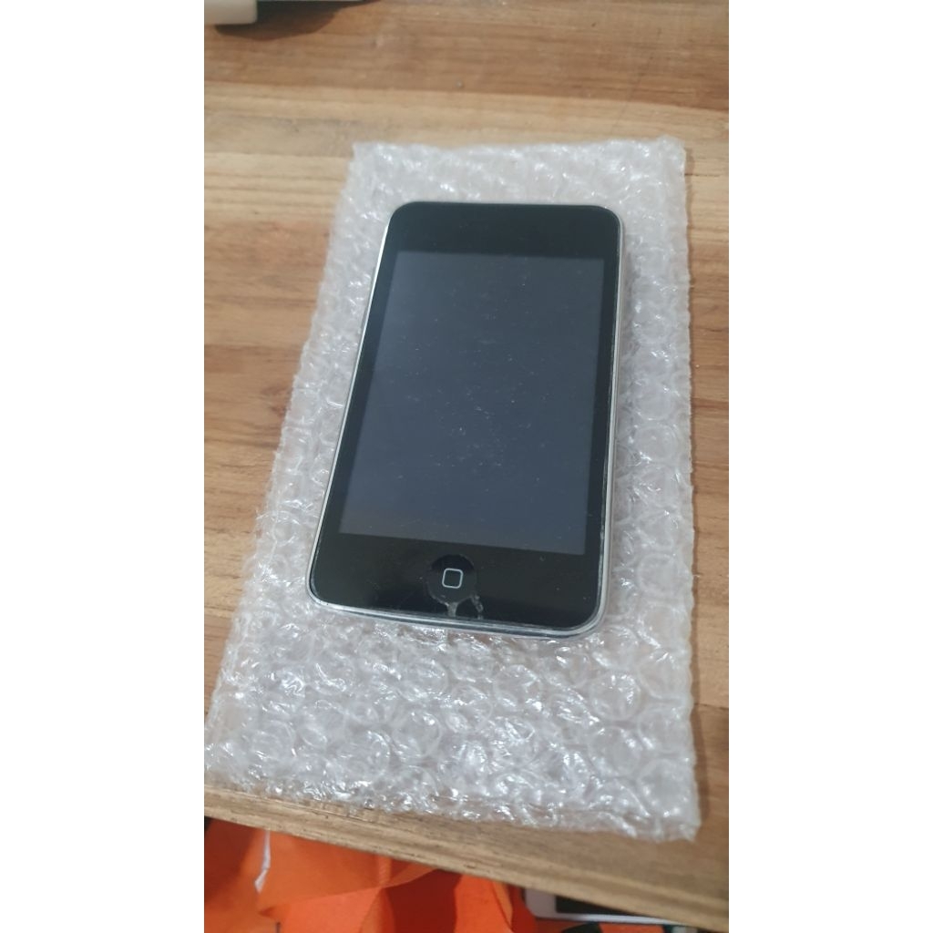 Jual Apple ipod touch gen 2th. 8 GB | Shopee Indonesia
