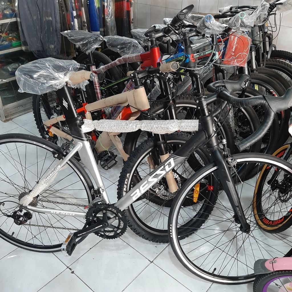 Jual Roadbike 700 Sepeda Balap BESSO frame alloy 2 x 11 speed | Shopee ...