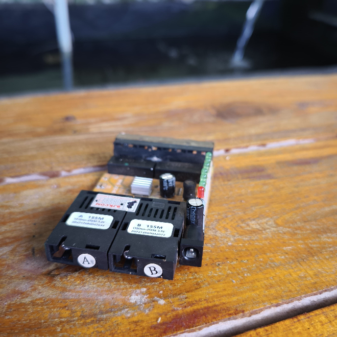 Jual Media Converter HTB 4 Port LAN & 2 Port FO | Shopee Indonesia