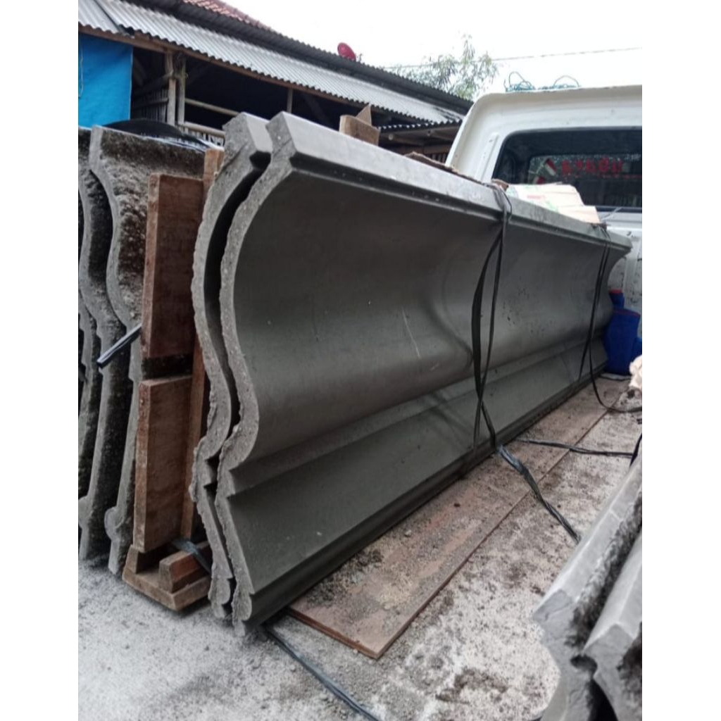 Jual lisplangbeton Lisplang beton tempel lisplang pul beton | Shopee ...