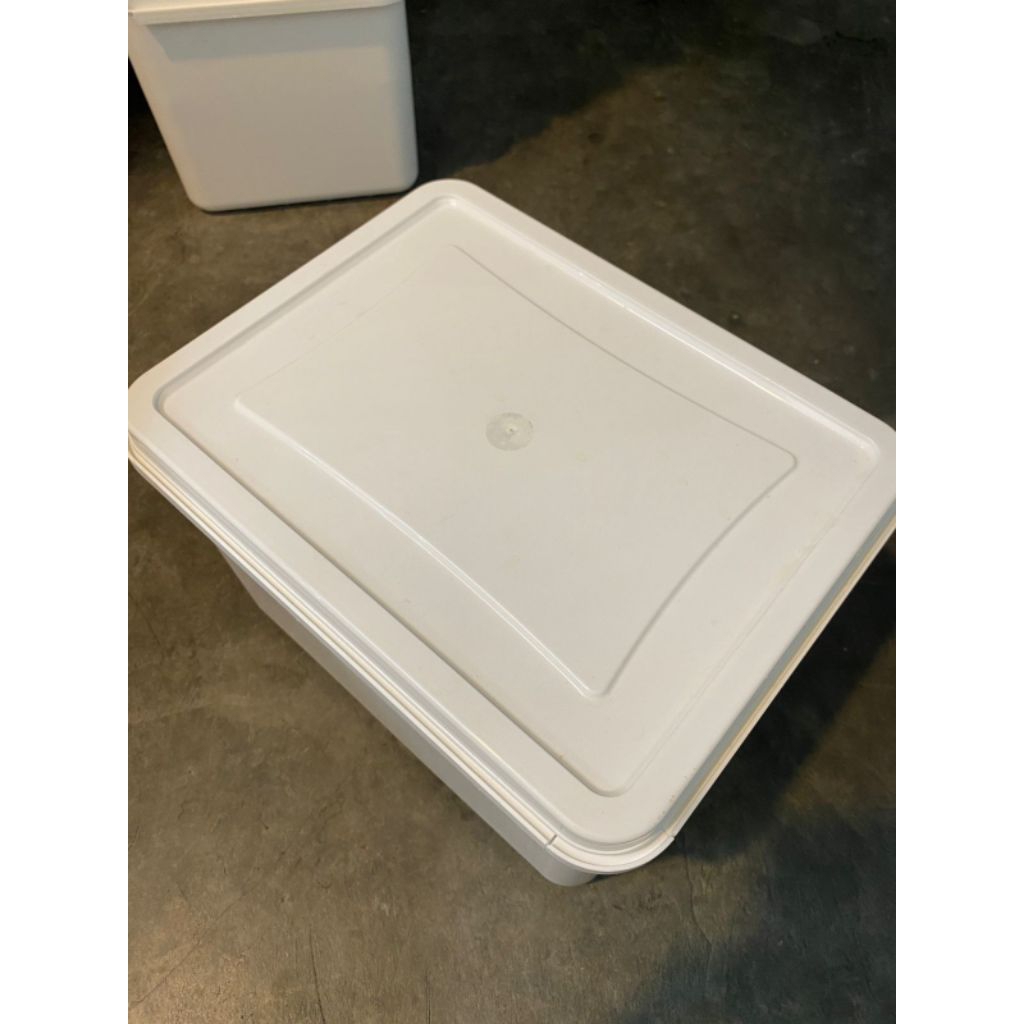 Jual Ember Box bekas ice cream 8L murah + tutup | Shopee Indonesia